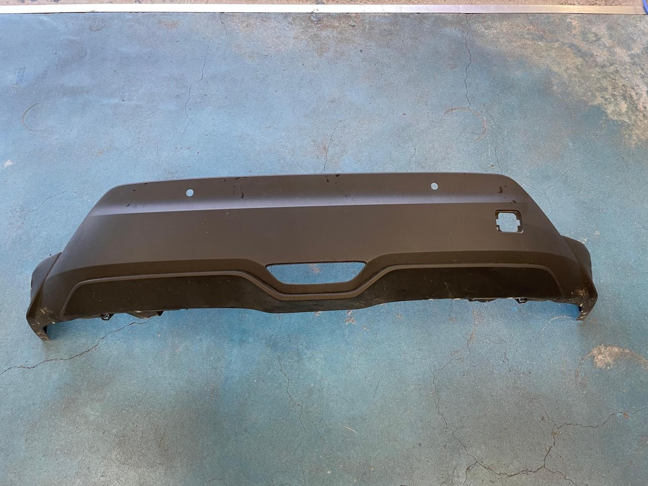 トヨタ純正(TOYOTA)[52453-10010] C-HR純正リアバンパーガード | 中古品 | アップガレージ 四日市店 | カー用品 ...