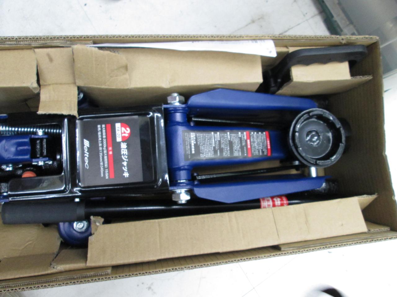 中古 MELTEC FA-20 2T油圧ジャッキ | カー用品 メンテナンス 工具を通販で購入する | 中古カー＆バイク用品の販売ならアップガレージ