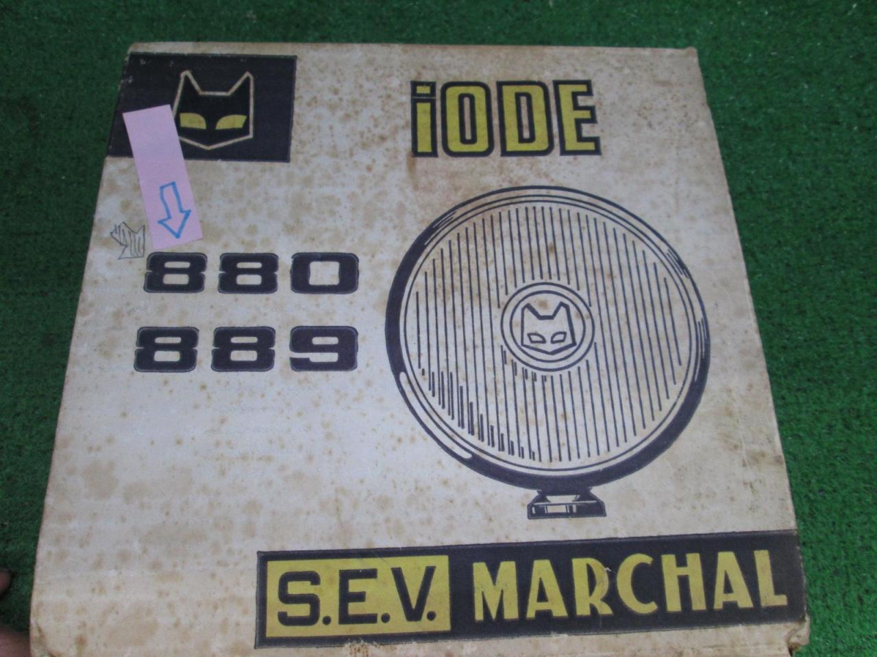 MARCHAL 880 フォグランプ | カー用品 電装系 フォグランプを通販で購入する | 中古カー＆バイク用品の販売ならアップガレージ