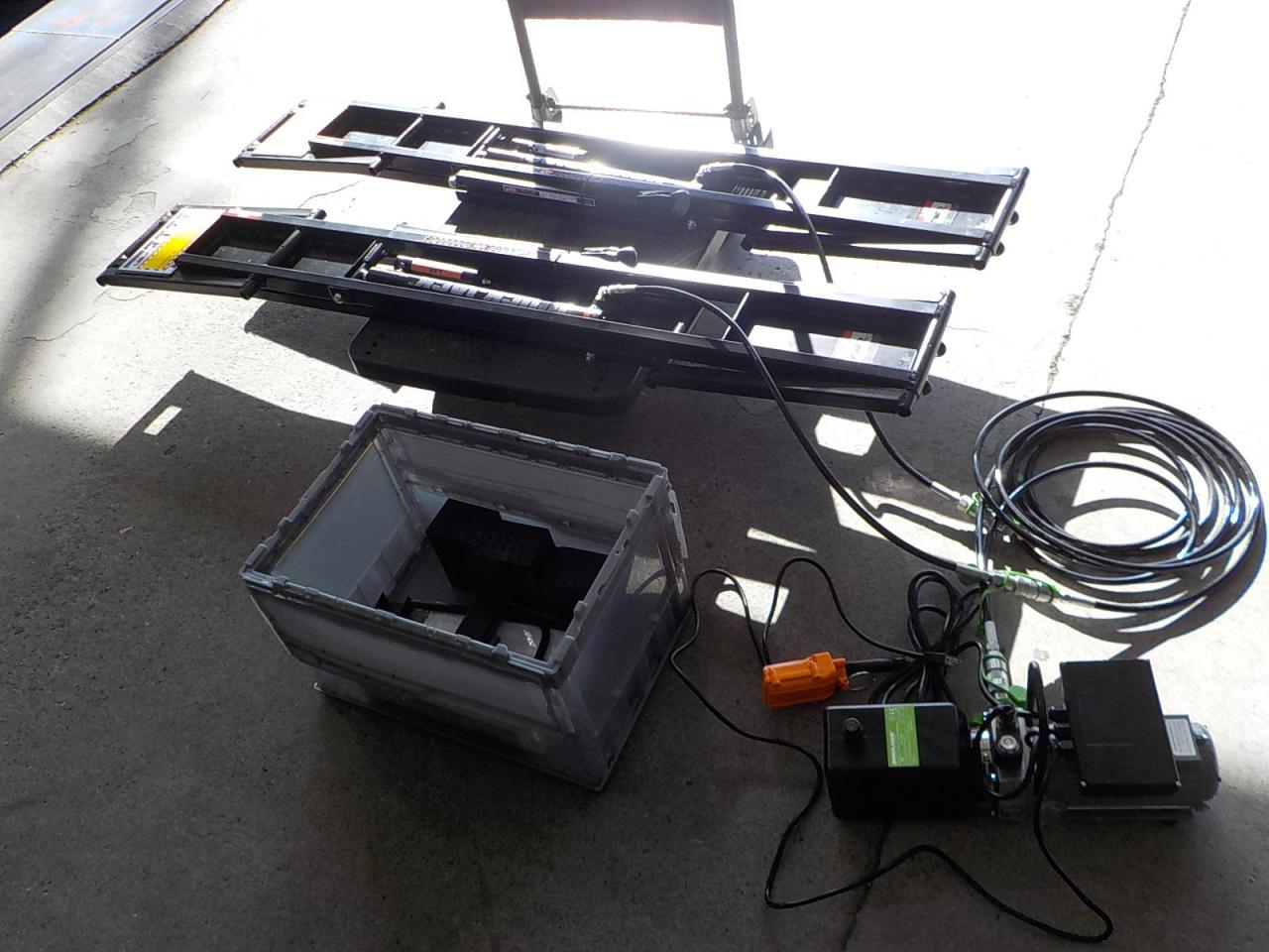 QUICK JACK BL-5000SLX Ranger 耐荷重:228kg AC100V 電動油圧ジャッキ | 中古品 | アップガレージ ...