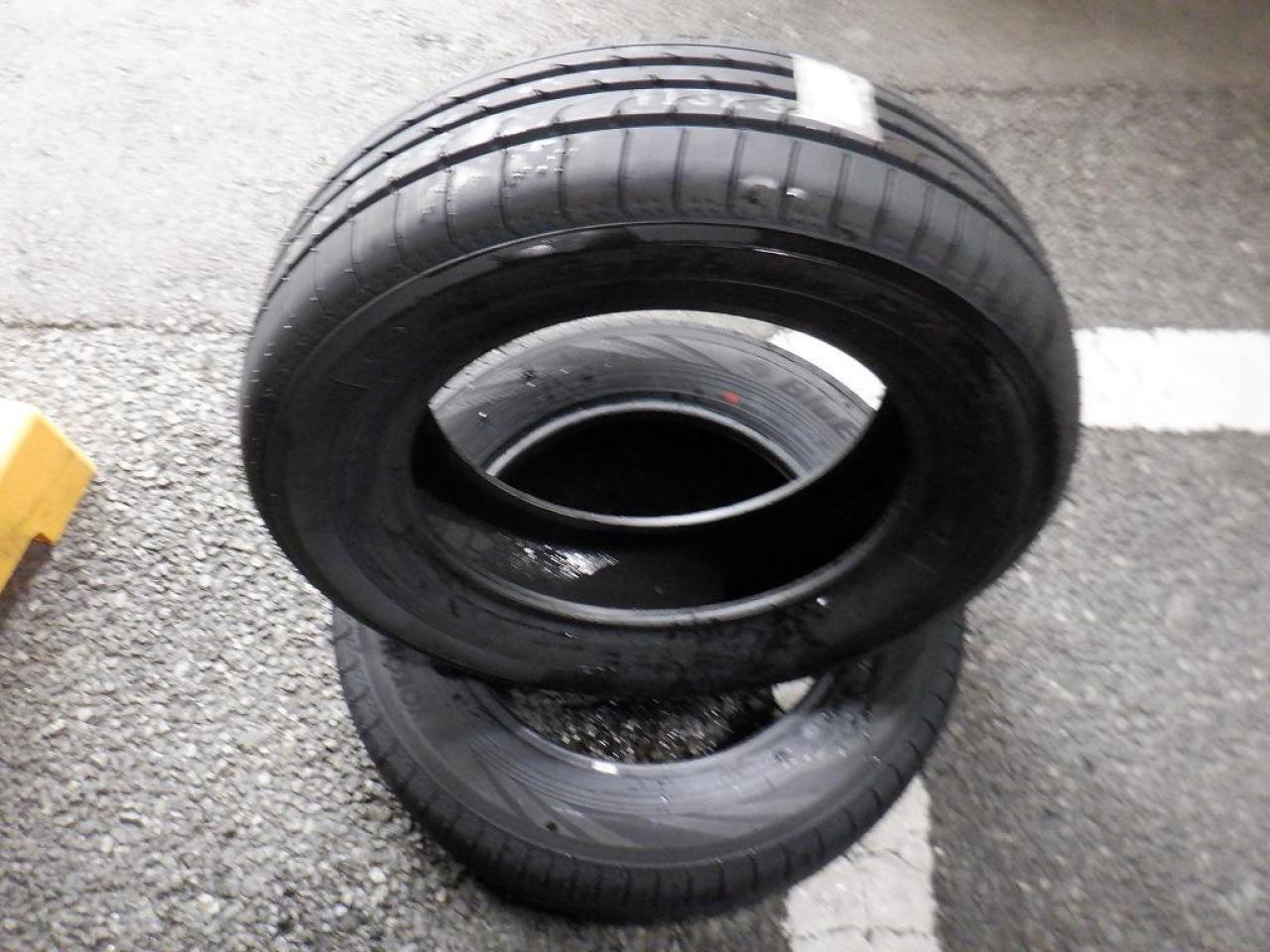 【2本セット】YOKOHAMA(ヨコハマ) BluEarth RV-02 CK | カー用品 タイヤ 15インチタイヤを通販で購入する | 中古カー＆バイク用品の販売ならアップガレージ