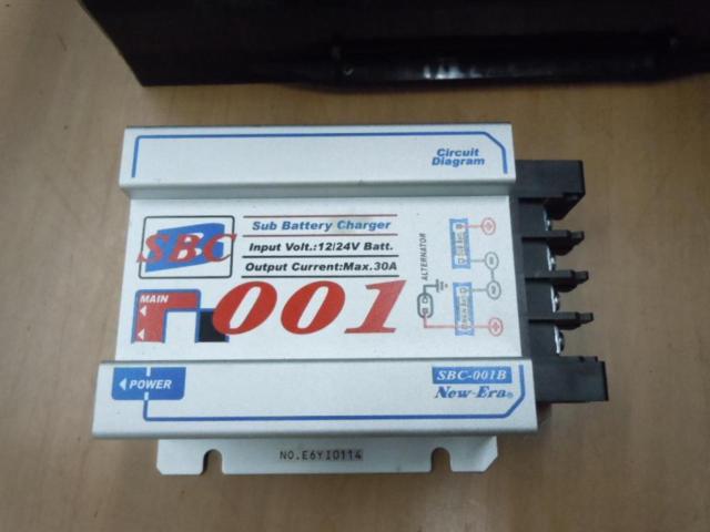 NEWーEra サブバッテリーチャージャー SBC-001 | 中古品 | アップガレージ 名古屋中川店 | カー用品 電装系 その他電装系を ...