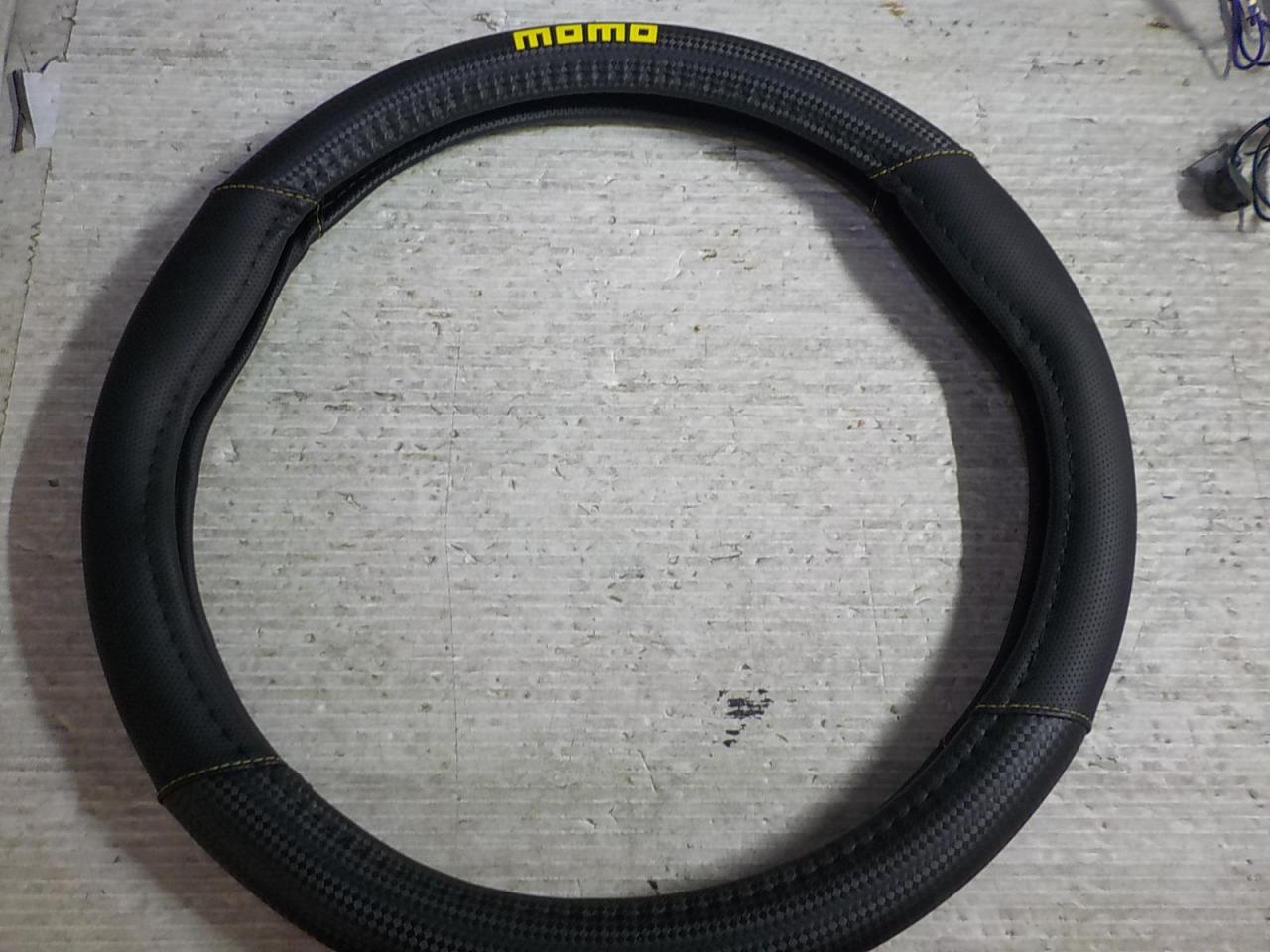 MOMO ステアリングカバー 37x8.2-01 | カー用品 インテリア ステアリング関連を通販で購入する | 中古カー＆バイク用品の販売 ...