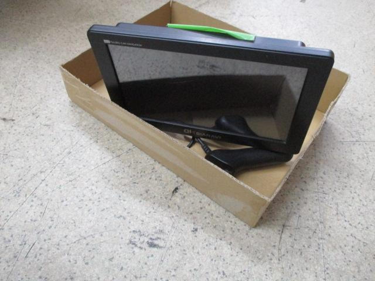 DIANAVI DNK-7705 | カー用品 カーナビ(地デジ） ポータブルナビ(地デジ)を通販で購入する | 中古カー＆バイク用品の販売ならアップガレージ