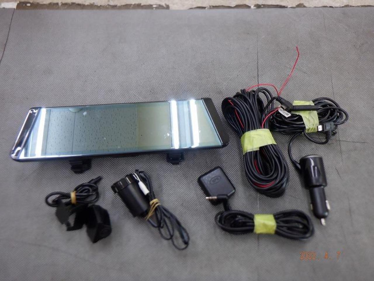 MAXWIN MDR-C002 ミラー型ドライブレコーダー | カー用品 カーAVアクセサリー ドライブレコーダーを通販で購入する | 中古カー＆バイク用品の販売ならアップガレージ