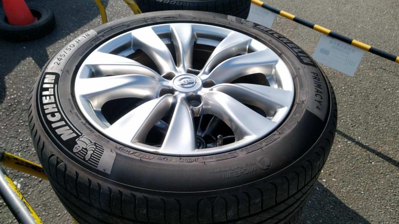 NISSAN Y51/フーガ純正ホイール + MICHELIN Primacy4 ☆純正戻しに☆ | カー用品 タイヤホイールセット 18 ...