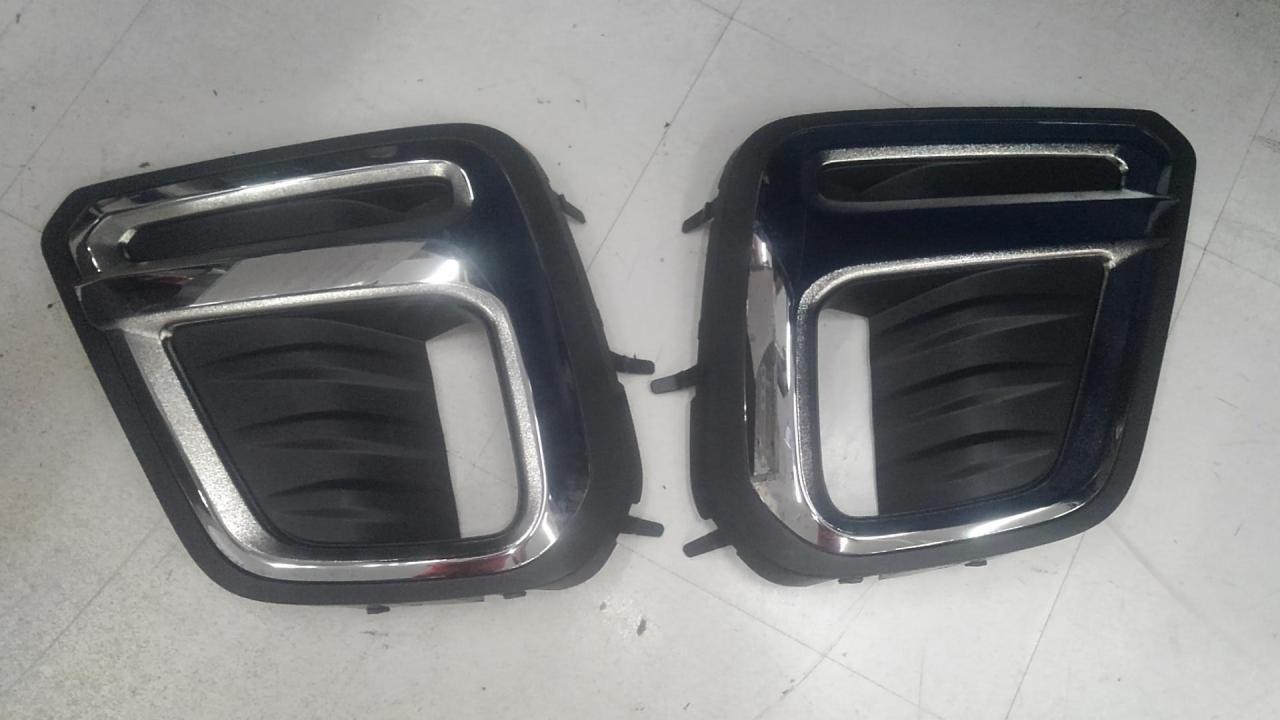 SUBARU フォレスター/SK系純正フォグカバー 【C170100010(57731SJ120/140)・C170100020 ...