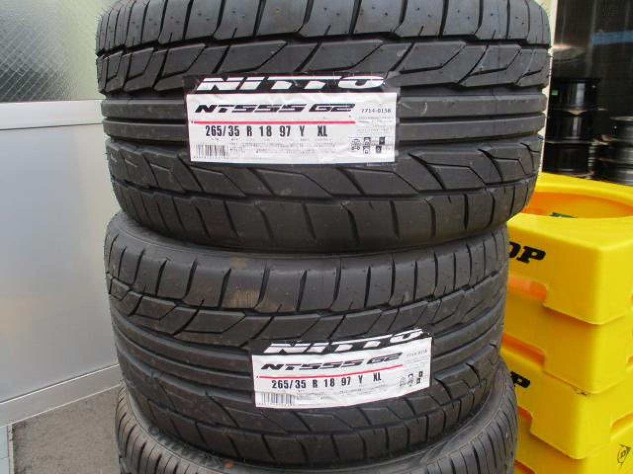 ※2本セット※ NITTO NT555G2 (V05250) | カー用品 タイヤ 18インチタイヤの通販 | アップガレージ 中古カー ...