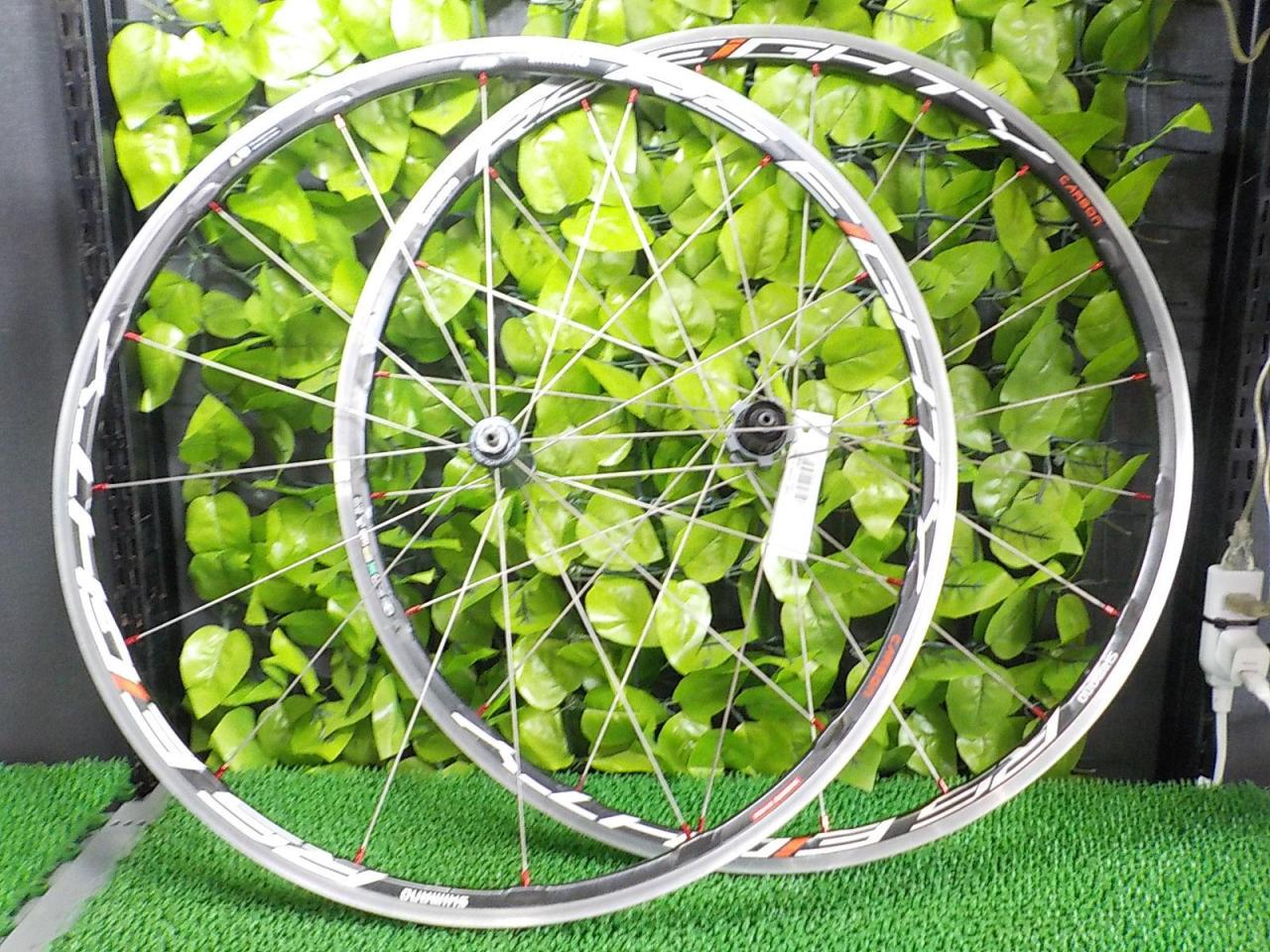 SHIMANO RS EIGHTY(RS80) CARBON ホイール前後セット + WH-RS80ハブ | ホイールを通販で購入する ...