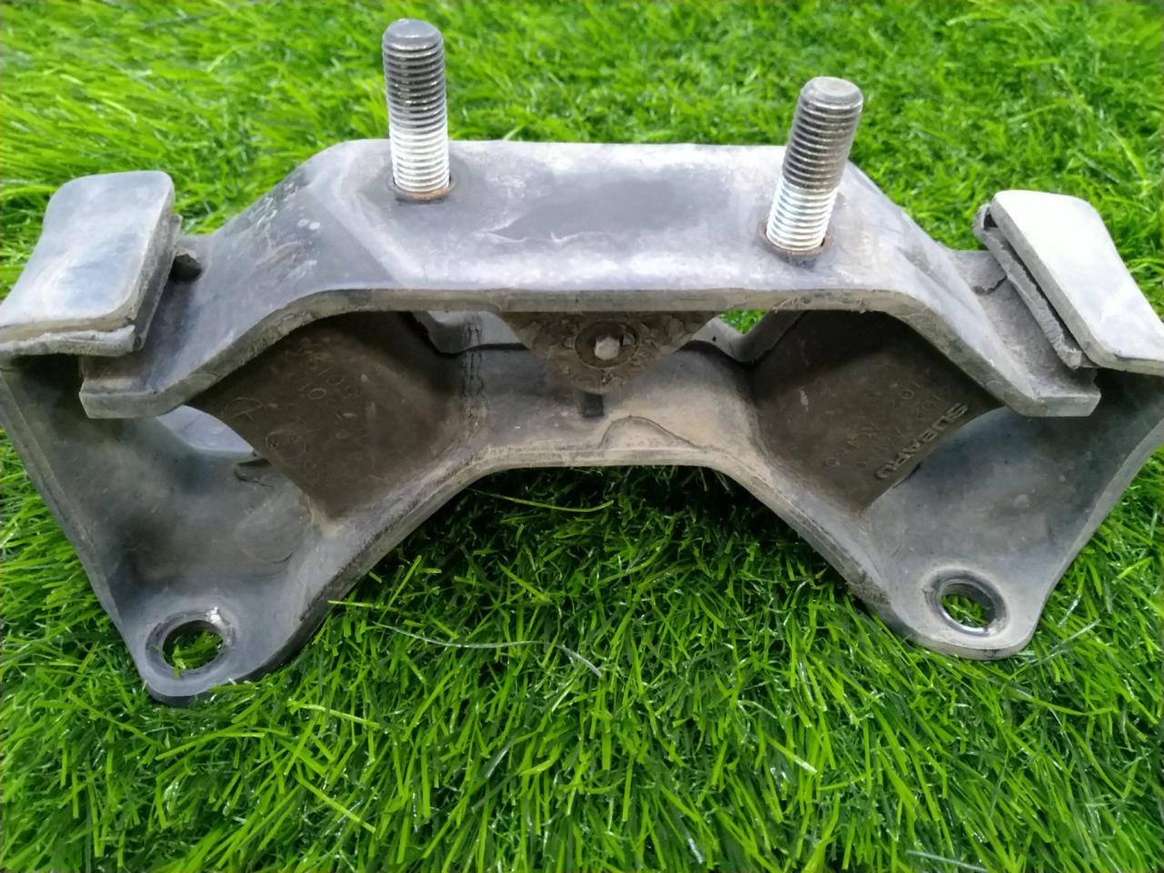 SUBARU インプレッサG4純正エンジンマウント 刻印/41022AA180 | カー用品 その他(カスタム・チューニング) その他 ...