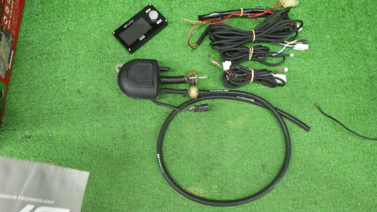 HKS(エッチケーエス) EVC6-IR 2.4 | カー用品 電装系 ブーストコントローラーを通販で購入する | 中古カー＆バイク用品の販売 ...