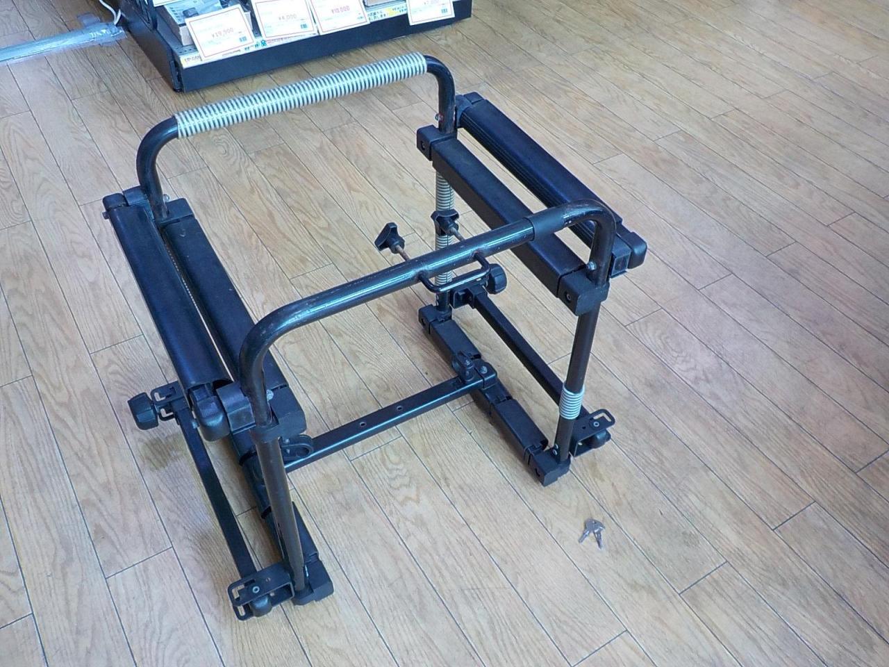 【値下げしました】THULE(スーリー) ヒッチ用スキーキャリア 品番:987XT | 中古品 | アップガレージ 千葉松戸店 | カー用品 ...