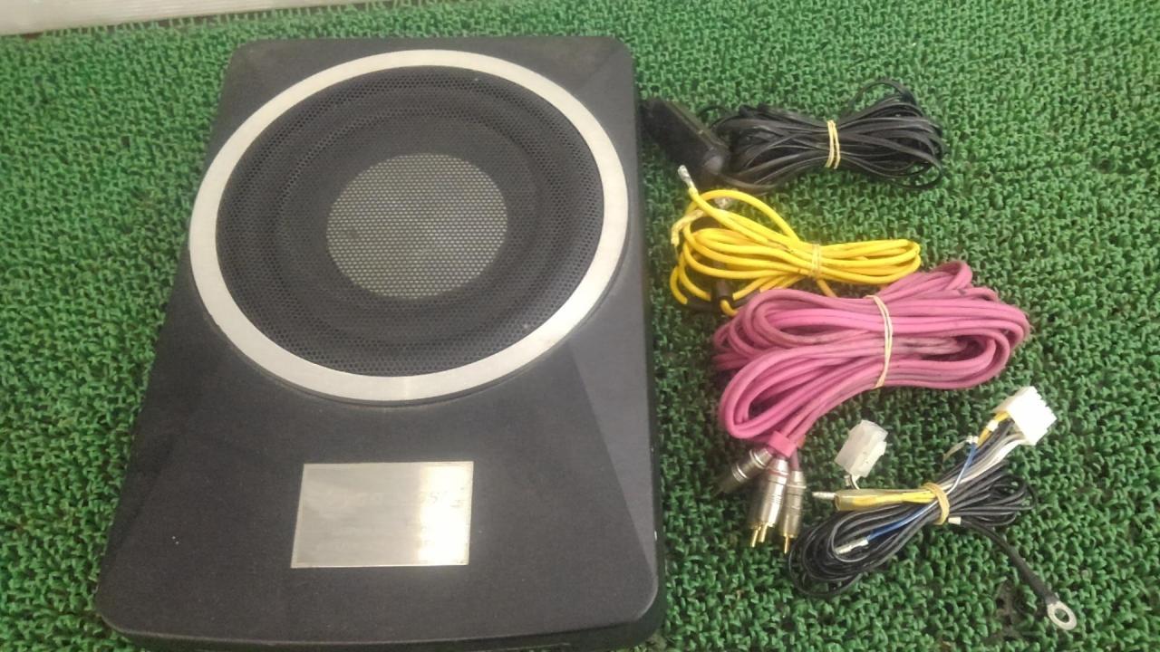 AUTOBACS DynaQuest DQC-800B/オートバックス専売モデル/高音質アクティブ･サブウーファー | カー用品 スピーカー チューナップウーハースピーカーを通販で購入する ...