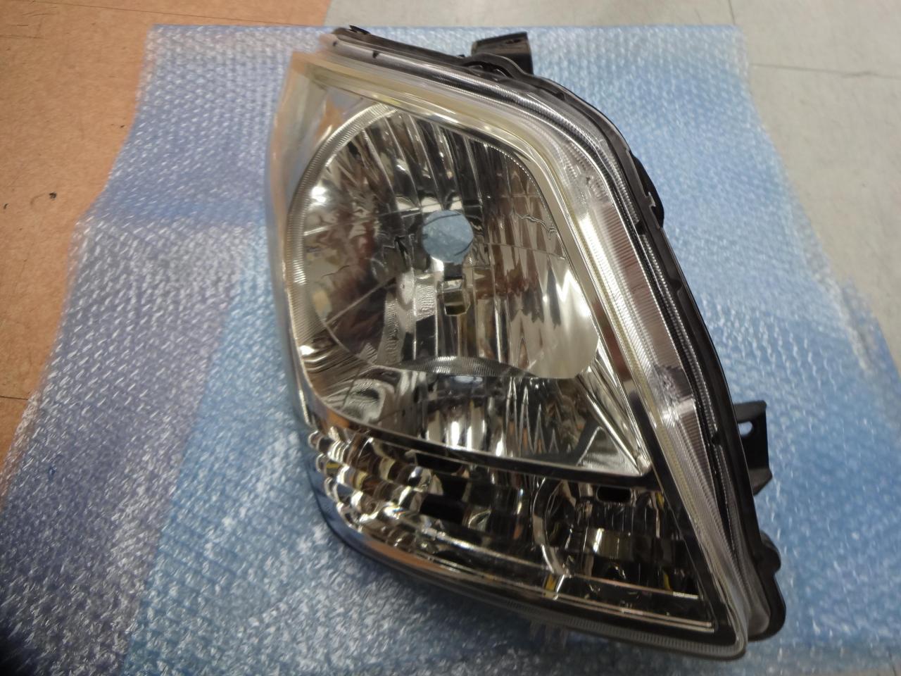 スズキ ワゴンR MH23S 前期 純正ハロゲンヘッドライト 右のみ(運転席側) | カー用品 ボディパーツ ヘッドライトを通販で購入する ...