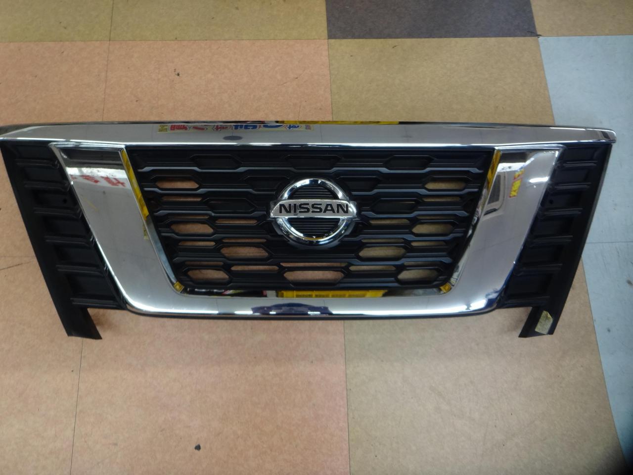 ニッサン NV350キャラバン E26後期 純正グリル | カー用品 ボディパーツ グリルの通販 | アップガレージ 中古カー＆バイク用品の ...