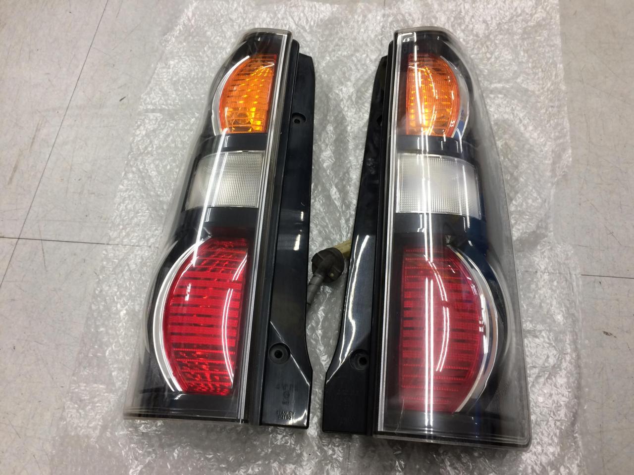 スズキ ワゴンR RR MH22S 純正テールレンズ | カー用品 ボディパーツ テールレンズの通販 | アップガレージ 中古カー＆バイク用品 ...