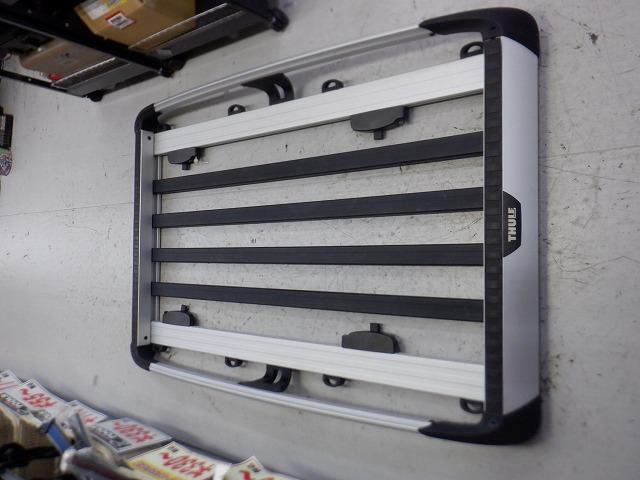THULE Trail824 TH824 | カー用品 キャリアを通販で購入する | 中古カー＆バイク用品の販売ならアップガレージ