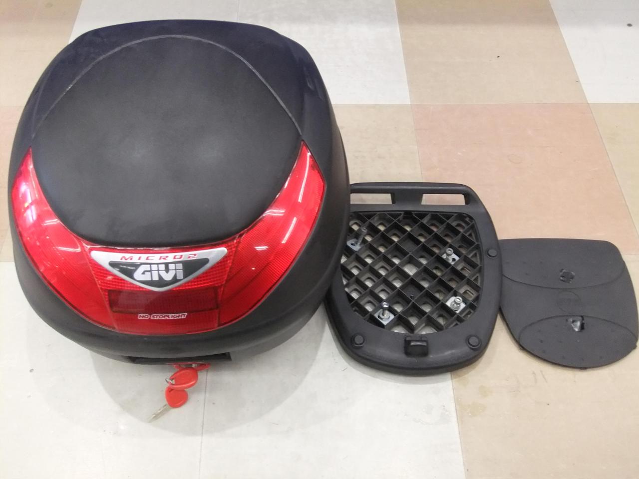 GIVI(ジビ) MICRO2 E260N トップケース | バイク用品 ツーリング用品 BOX(二輪)を通販で購入する | 中古カー＆バイク用品の販売ならアップガレージ