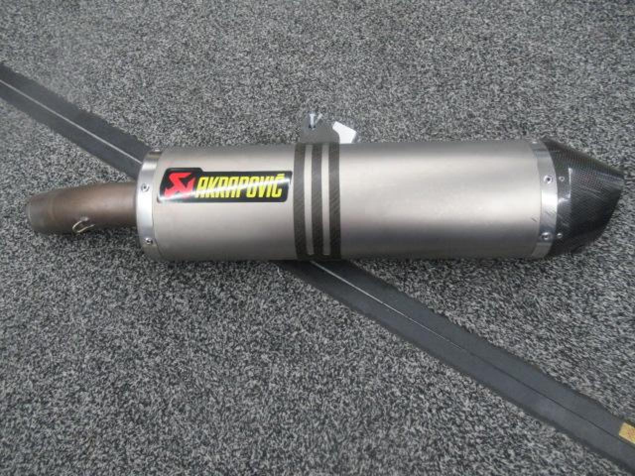 AKRAPOVIC(アクラポヴィッチ) F800GS/F650GS スリップオンサイレンサー | バイク用品 マフラー スリップオン ...