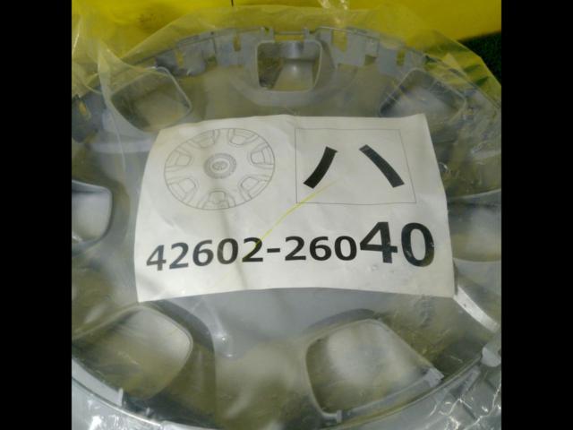 TOYOTA 200系ハイエース 6型純正 ホイールキャップ 品番:42602-26040 | 新古品 | アップガレージ 千葉中央店 ...