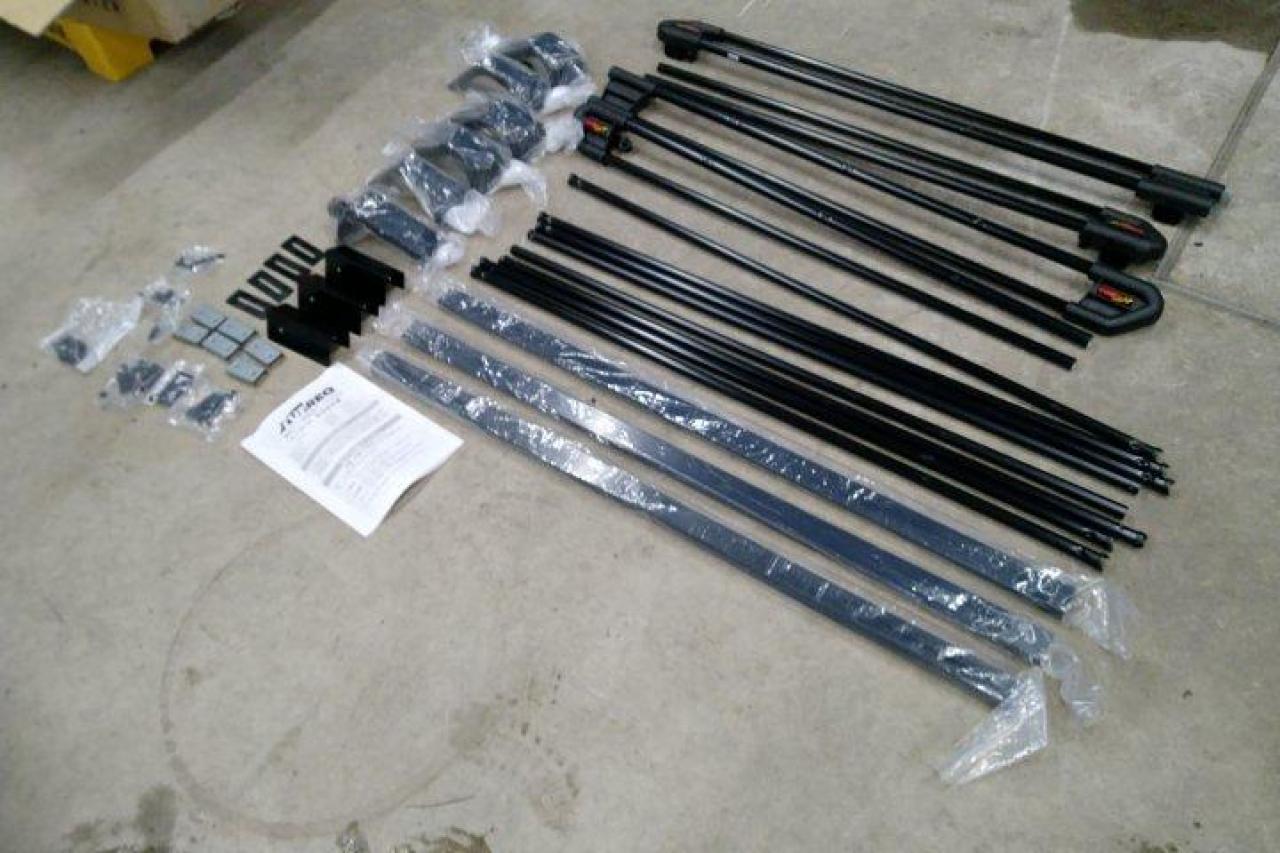 TUFREQ タフレック PL236CSP 8本脚ルーフキャリア | 中古品 | アップガレージ 埼玉大宮店 | カー用品 キャリアを通販で購入する | 中古カー＆バイク用品の販売ならアップガレージ