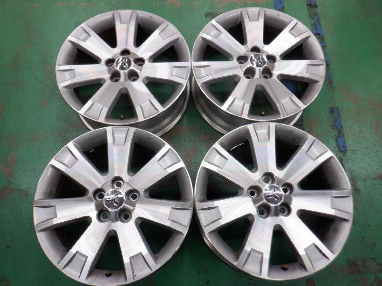 三菱純正(MITSUBISHI) デリカD:5 アルミホイール | カー用品 アルミホイール 18インチホイールを通販で購入する | 中古カー ...