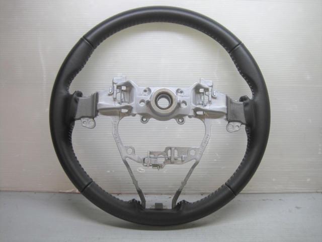 スズキ純正 レザーステアリング 【ソリオ MA36S/ワゴンR MH55S等】 | カー用品 インテリア ステアリングを通販で購入する | 中古カー＆バイク用品の販売ならアップガレージ