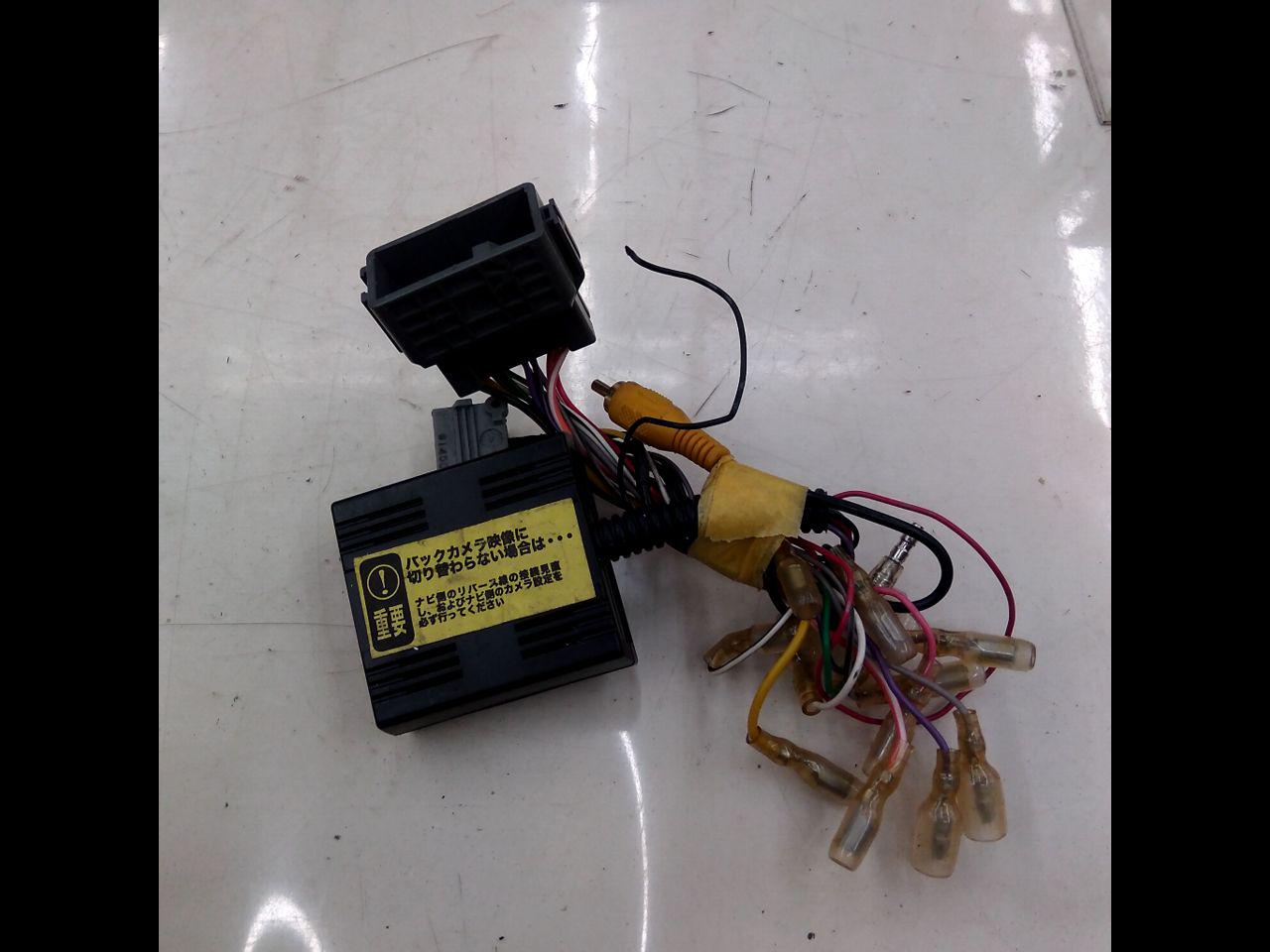 データシステム ( Data System ) リアカメラ接続アダプター RCA005H | カー用品 カーAVアクセサリー オーディオカプラー・ケーブル類を通販で購入する | 中古カー ...