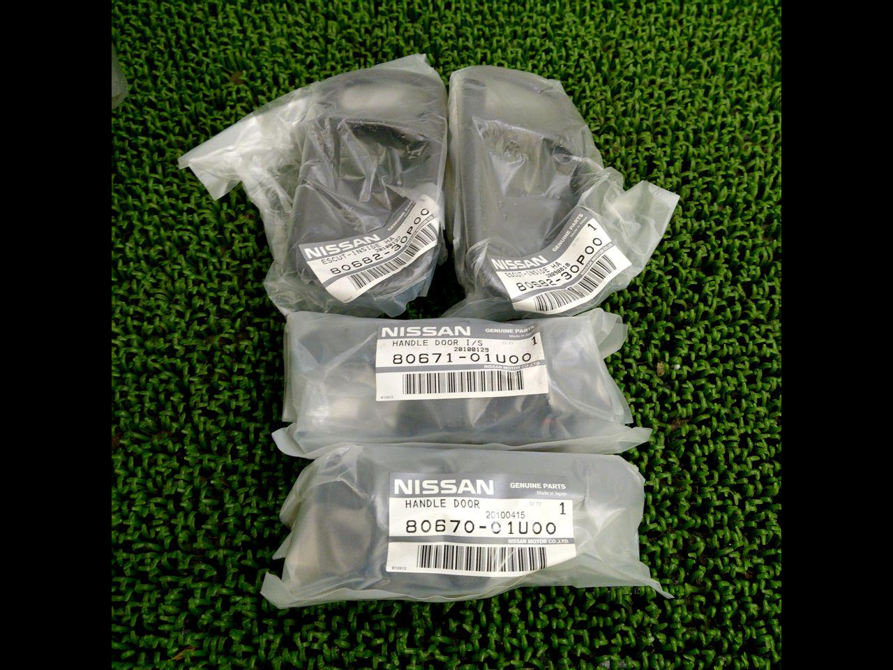 NISSAN スカイライン/HCR32純正インナードアハンドルセット 【80682-30P00/80670-01U00/80671-01U00 ...