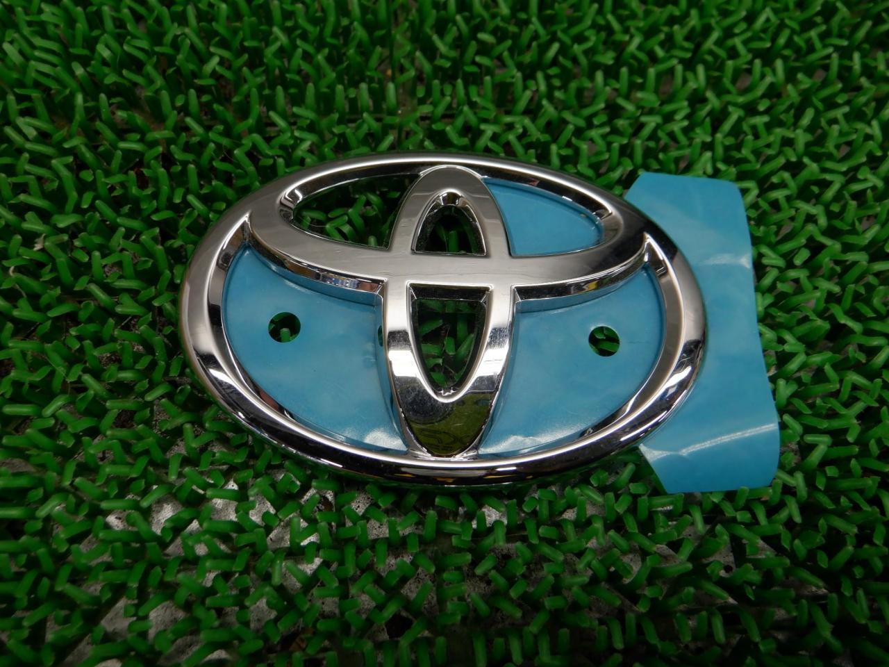 TOYOTA シンボルエンブレム | カー用品 アクセサリーを通販で購入する | 中古カー＆バイク用品の販売ならアップガレージ