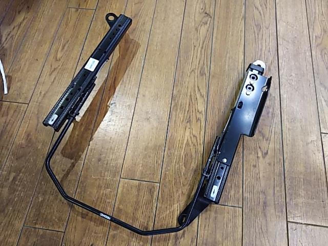 RECARO シートレール 【RX-8】 | カー用品 シート シートレール(レカロ)を通販で購入する | 中古カー＆バイク用品の販売なら ...