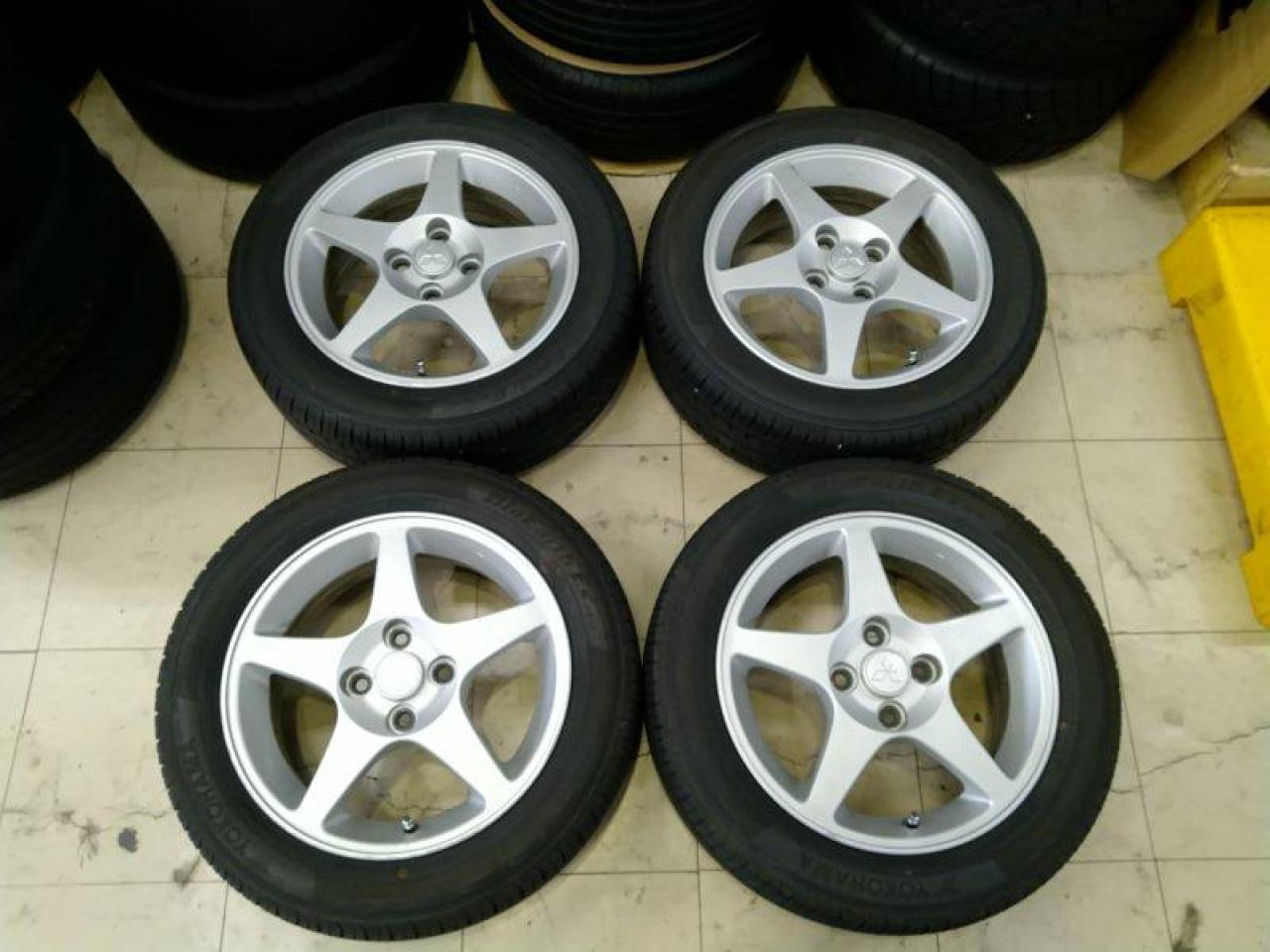 三菱純正(MITSUBISHI) ランサーセディア 純正ホイール + YOKOHAMA(ヨコハマ) YOKOHAMA BluEarth-Es ...