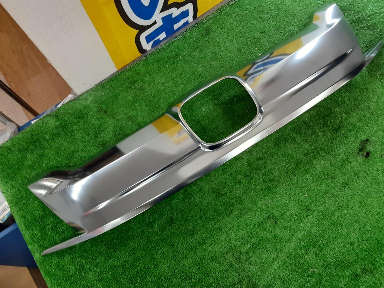 ホンダ純正(HONDA) [71122-TAA-N00] ステップワゴンスパーダ(RP3) 純正グリル 1台 | カー用品 ボディパーツ ...