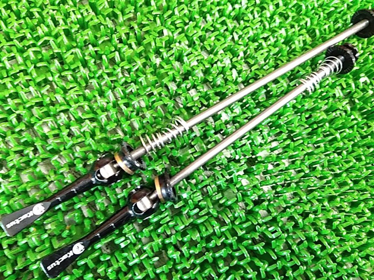 Kactus クイックリリース ブラック 前後セット | 自転車 ホイール/ハブ/リム クイックレバー/スキュワーを通販で購入する | 中古 ...