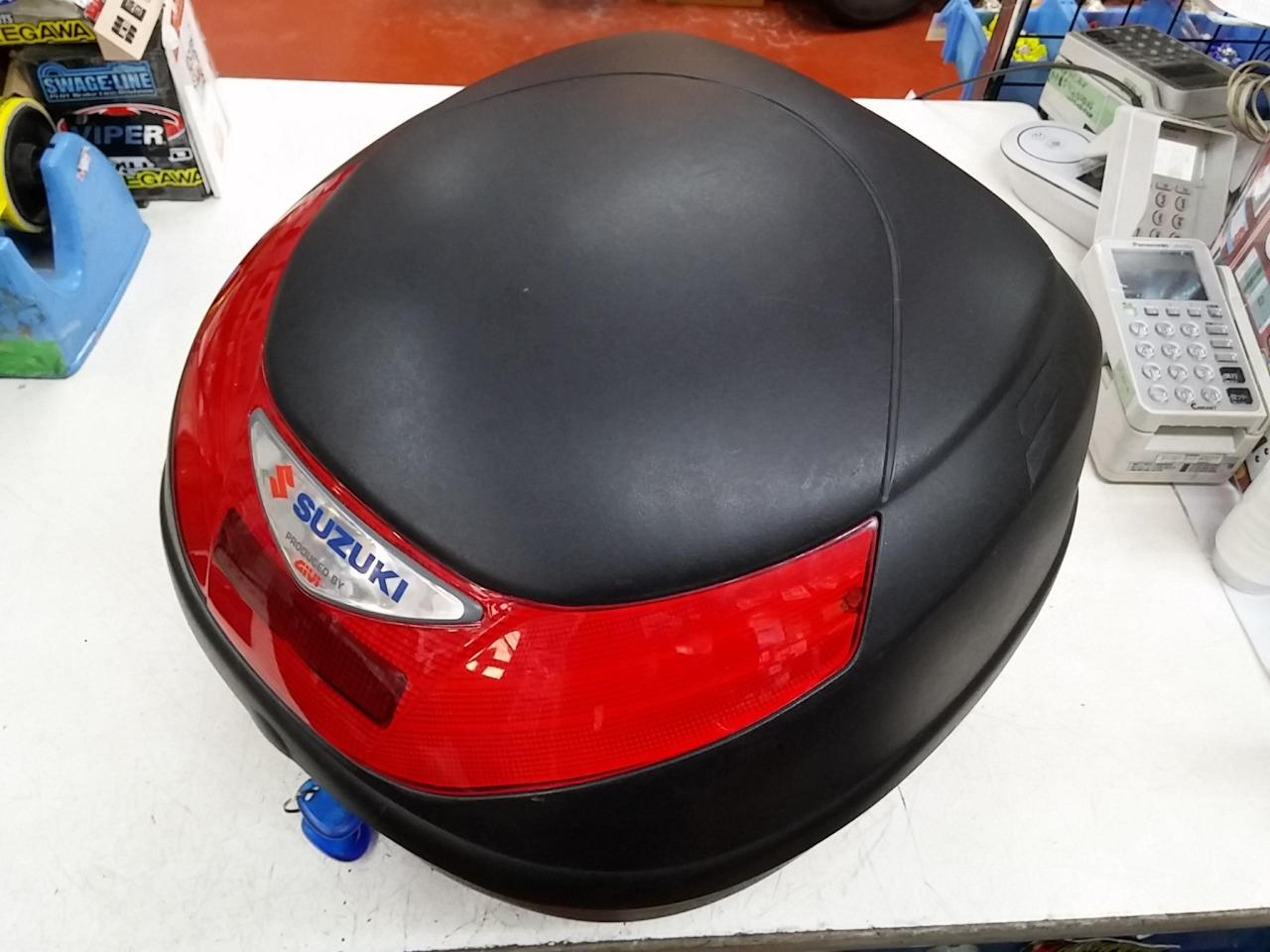 SUZUKI(スズキ)/GIVI(ジビ) E30モノロックケース 【30L】 | バイク用品 ツーリング用品 BOX(二輪)を通販で購入する | 中古カー＆バイク用品の販売ならアップガレージ