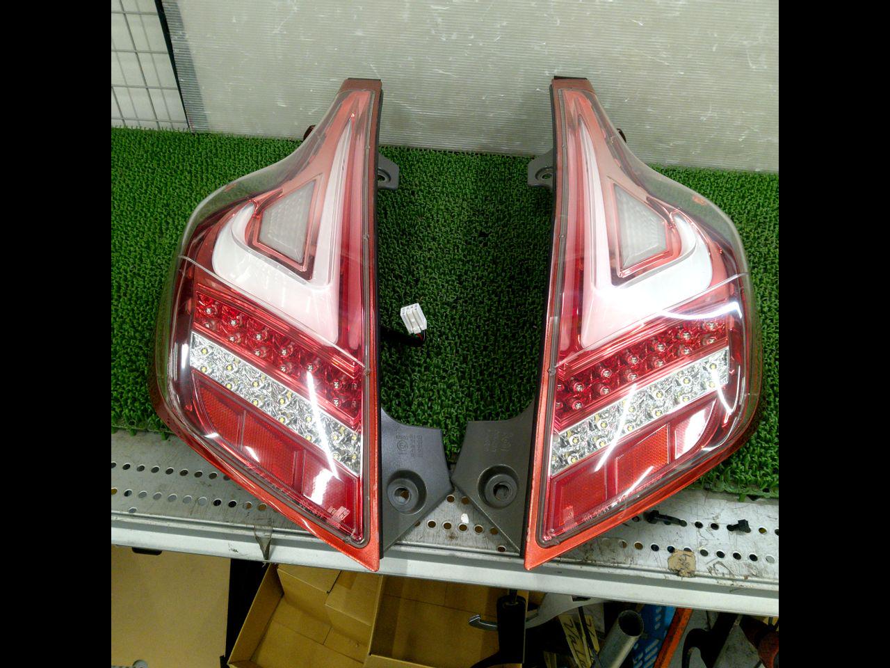 Valenti JEWEL LED TAIL LAMP TRAD 【アクア/NHP10】 | カー用品 ボディパーツ テールレンズの通販 | アップガレージ 中古カー＆バイク用品の買取・販売専門店