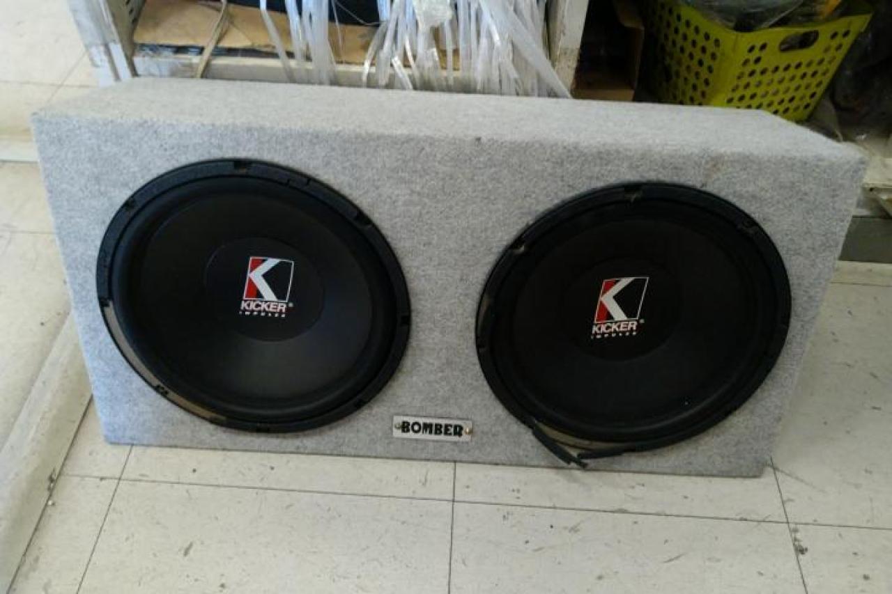 KICKER IMPULSE I10 8インチウーファー+BOXセット | 中古品 | アップガレージ 国立府中インター店 | カー用品 ...