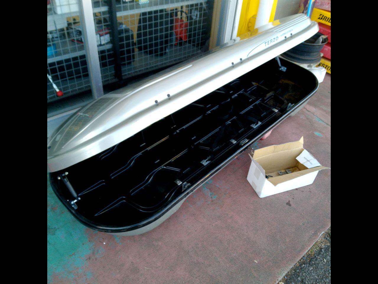 TERZO LowLYDER ルーフボックス | カー用品 キャリア ルーフBOXを通販で購入する | 中古カー＆バイク用品の販売ならアップガレージ