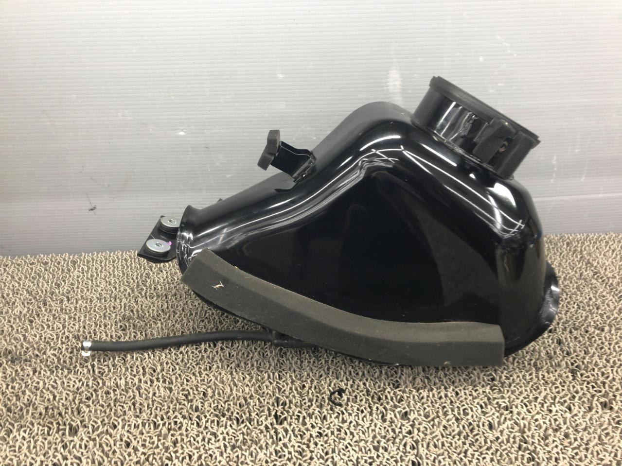 KAWASAKI 純正ガソリンタンク | バイク用品 外装 タンク(二輪)を通販で購入する | 中古カー＆バイク用品の販売ならアップガレージ