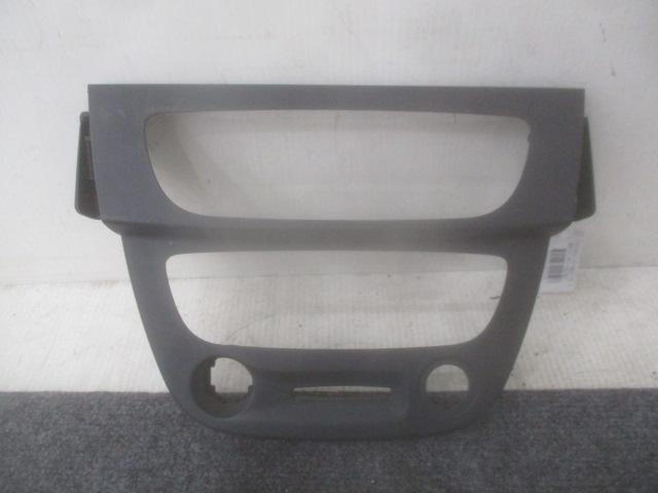 ルノー メガーヌ純正? パネル | 中古品 | アップガレージ 山梨中央店 | カー用品 インテリア その他インテリアを通販で購入する ...