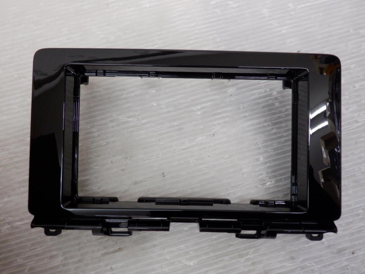 HONDA 純正フェイスパネル(オーディオパネル) 08B40-TZA-P10C GR系 フィット 後期 | 新古品 | アップガレージ 福岡博多店 | カー用品 カーAVアクセサリー その他 ...