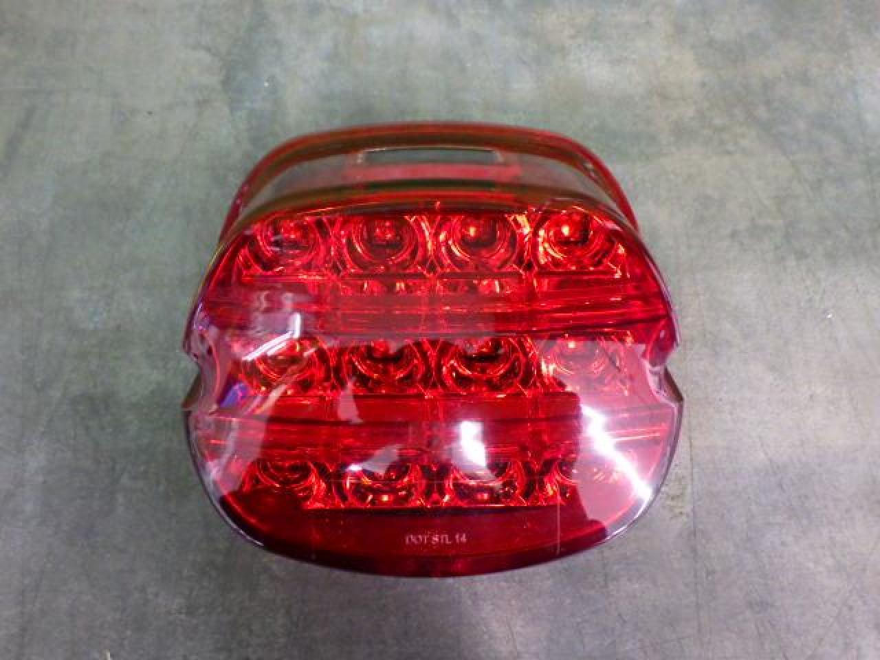 大幅値引き!!!!! HarleyDavidson(ハーレー) 67800355 SLANTED TAIL LIGHT -RED ’99-XL ...