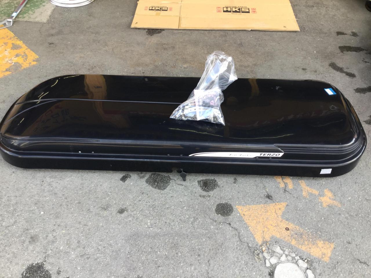 TERZO(テルッツォ) LOWLYDER ルーフボックス | カー用品 キャリア ルーフBOXを通販で購入する | 中古カー＆バイク用品の販売ならアップガレージ