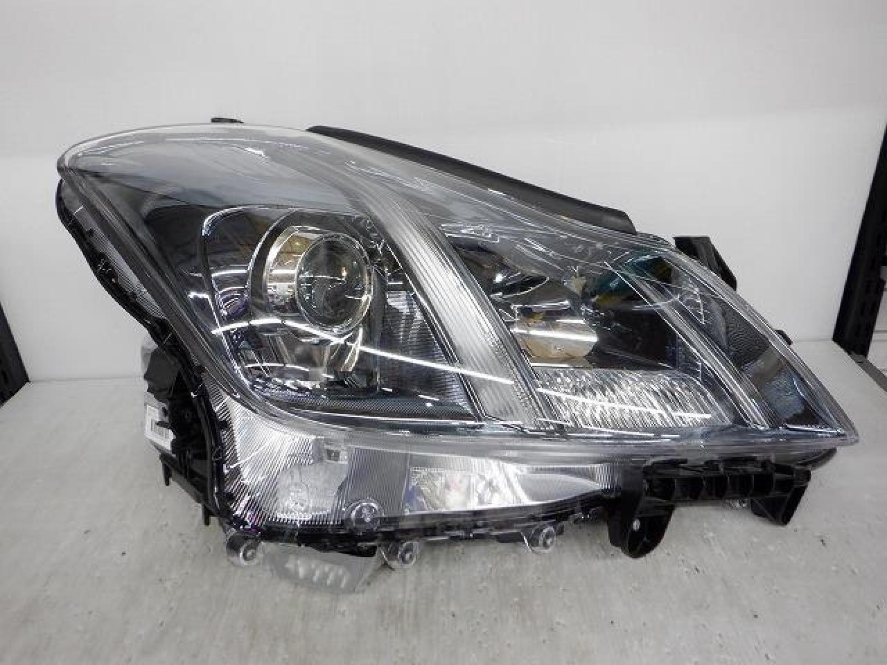 【右側のみ】 TOYOTA純正 ヘッドライト | カー用品 ボディパーツ ヘッドライトを通販で購入する | 中古カー＆バイク用品の販売なら ...
