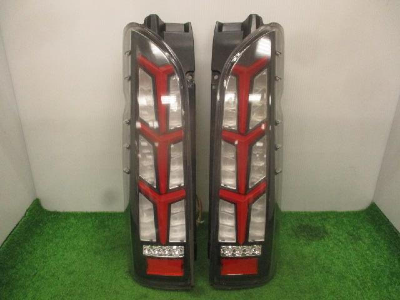 HELIOS LEDテールレンズ | カー用品 ボディパーツ テールレンズを通販で購入する | 中古カー＆バイク用品の販売ならアップガレージ
