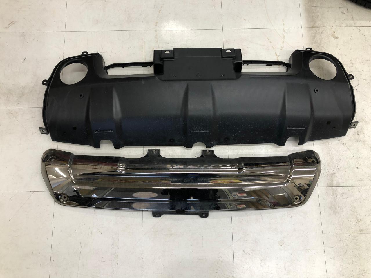 スズキ純正(SUZUKI) [71712-81AA0] ジムニー フロントアンダーカバー | 中古品 | アップガレージ 滋賀彦根店 | カー ...