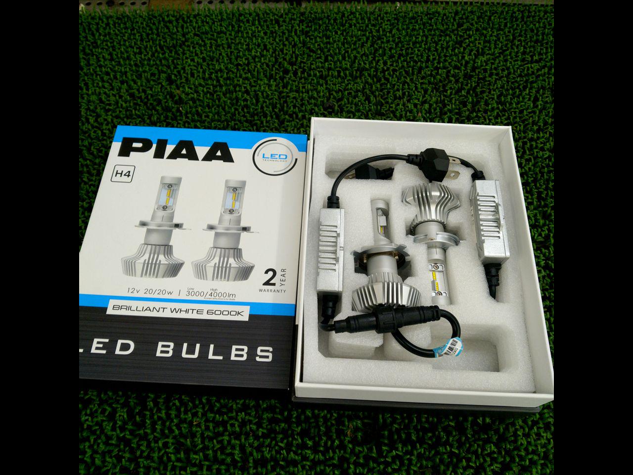 PIAA(ピア)LEDヘッドライトバルブ H4 12v 20/20w | カー用品 バルブ・HID LEDバルブを通販で購入する | 中古カー＆バイク用品の販売ならアップガレージ
