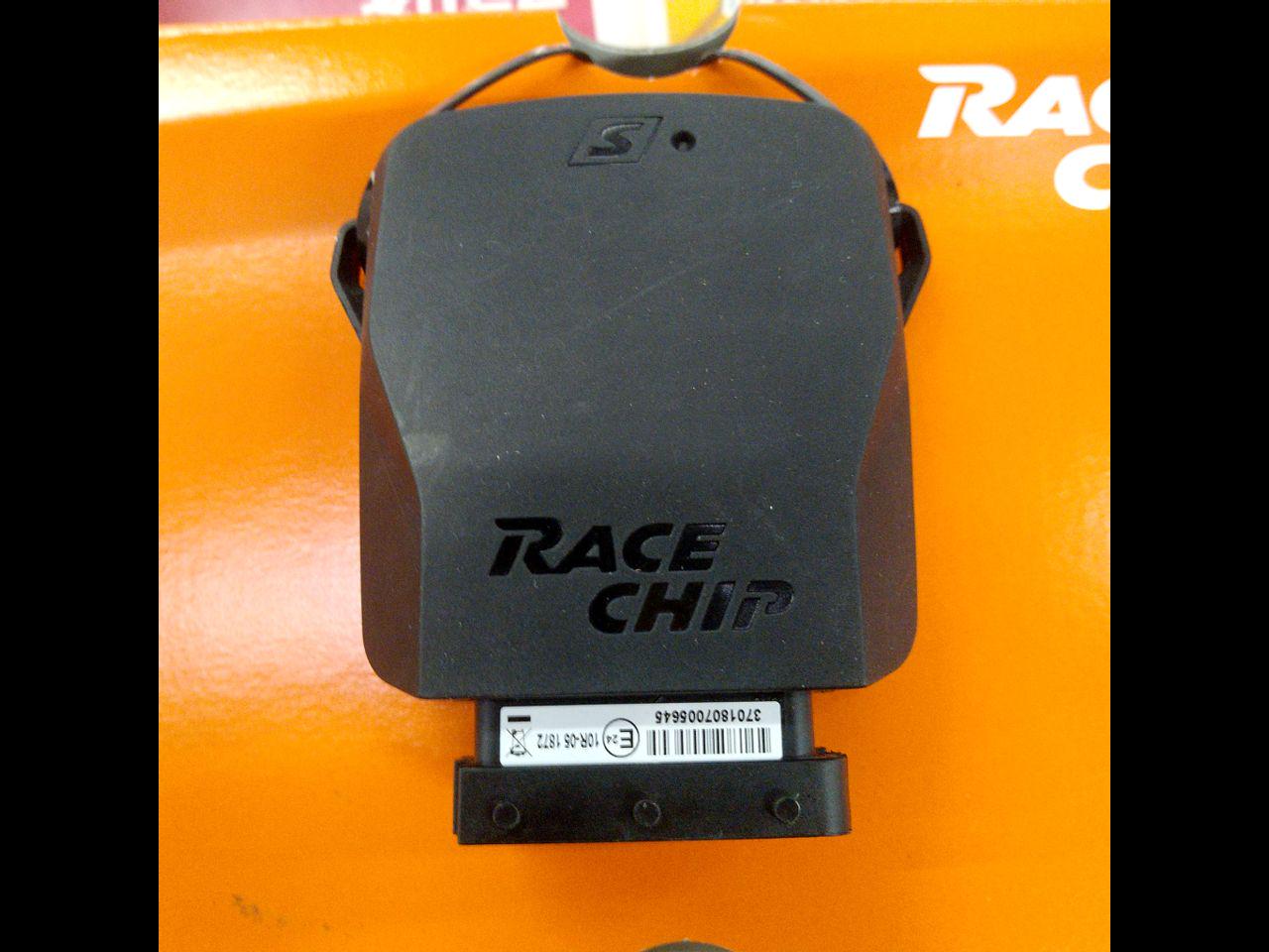 RaceChip S サビコンピューター【レヴォーグ VM4】 | カー用品 電装系 その他電装系を通販で購入する | 中古カー＆バイク用品の販売ならアップガレージ