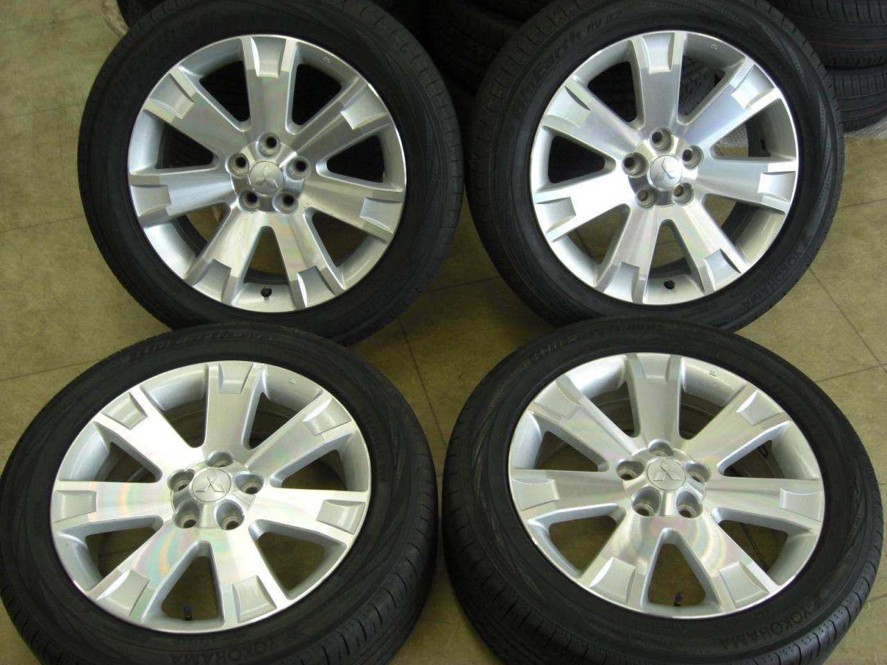 MITSUBISHI デリカD5前期純正ホイール + YOKOHAMA BluEarth RV-02 | カー用品 タイヤホイールセット 18 ...