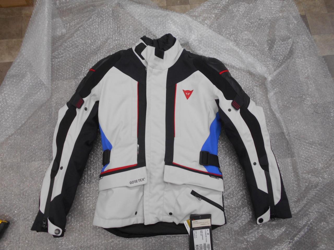 DAINESE D-CYCLONE GORE-TEX JACKET | 新古品 | アップガレージ 横浜町田総本店 | バイク用品 ウエア ...